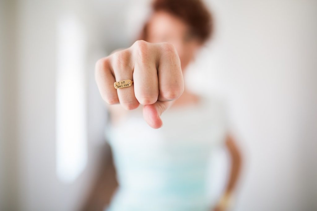 壮絶な人生を送る人の特徴と解決策【好奇心はほどほどに】 人生の意味とは何か?